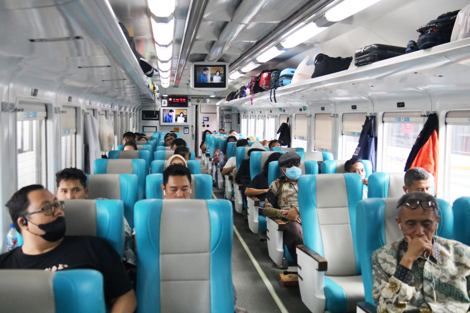 KAI Daop 3 Cirebon Catat 48ribu Penumpang Gunakan Kereta Api Dari dan Menuju Cirebon – Cirebon Warta